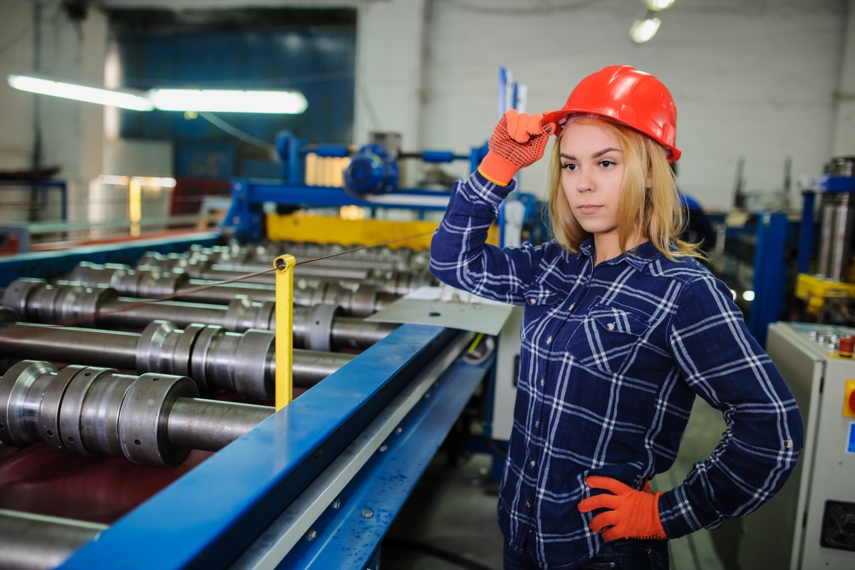 Central control and process operators, mineral and metal processing ...